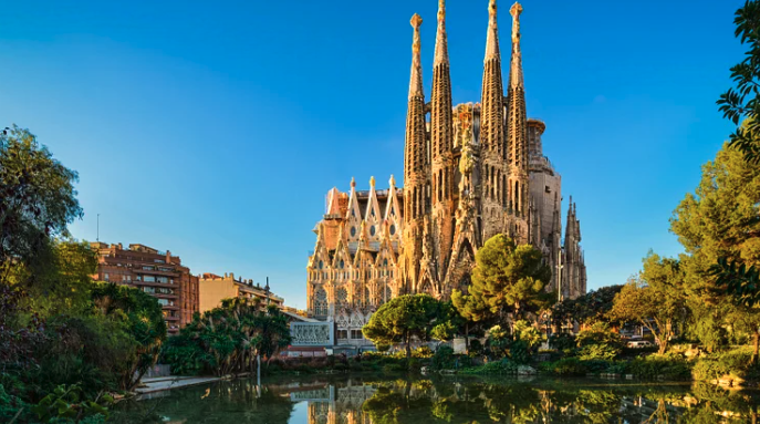 7 Must-See Architectural Marvels in Spain with Collette